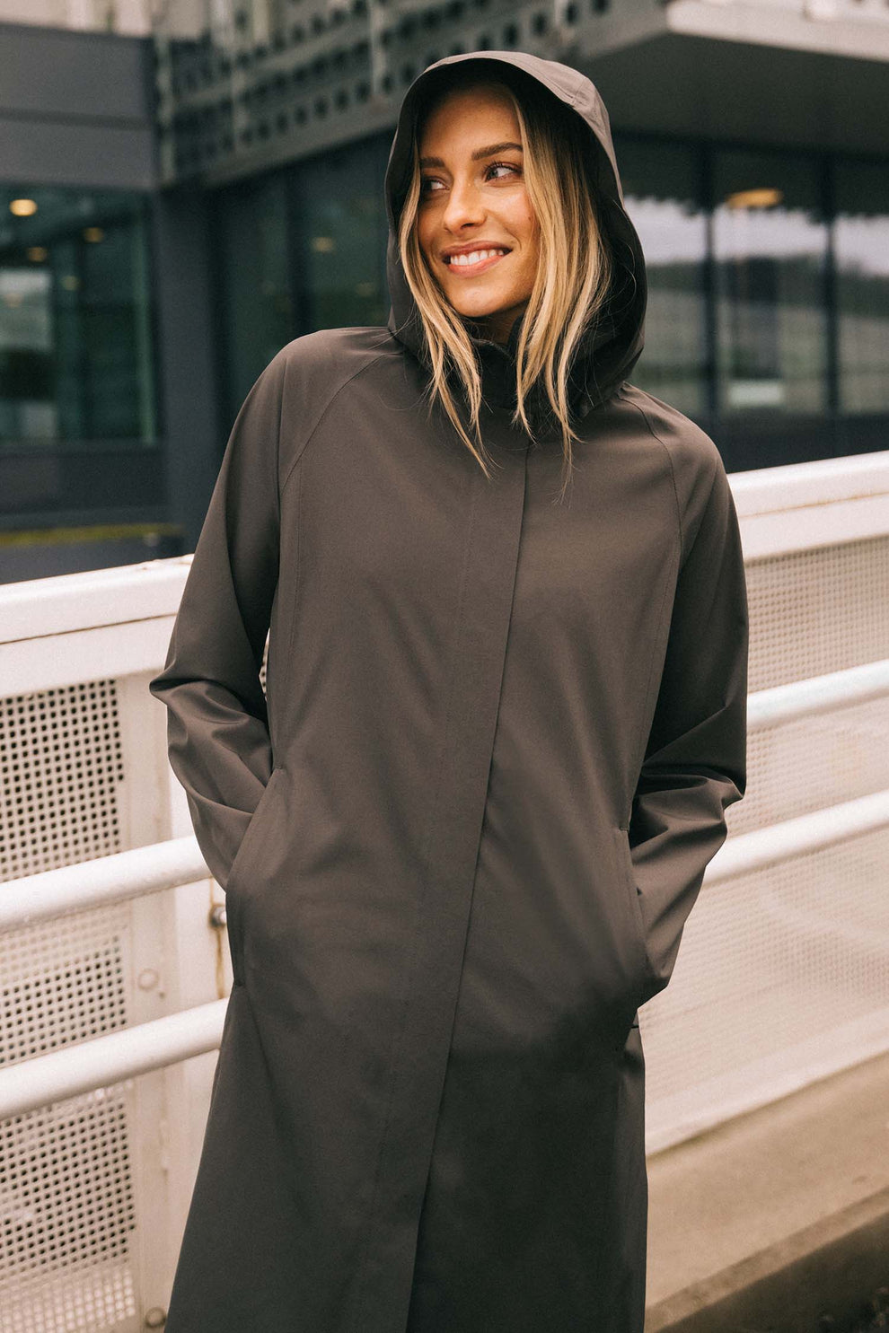 Tender III — Dark Olive – Scandinavian Edition