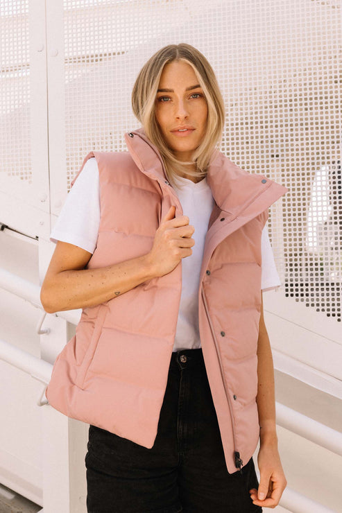 Vesty — Flush Pink – Scandinavian Edition